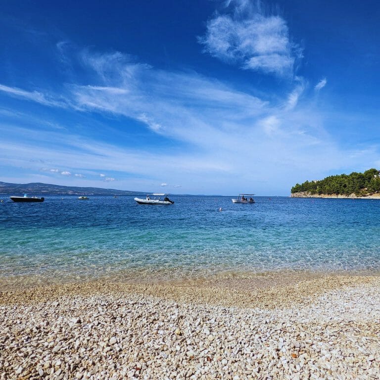 9 Best Beaches in Omiš: Sun, Sand, and Sea – CroatiaWanderlust
